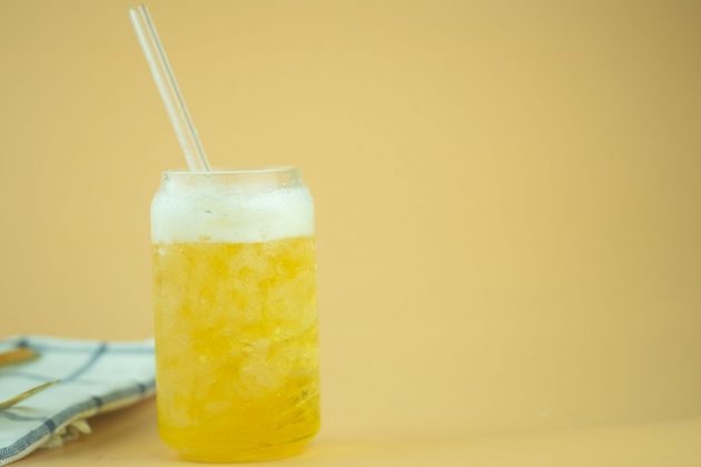 Drinking Beer With a Straw: Will You Get Drunk Faster With Straws?