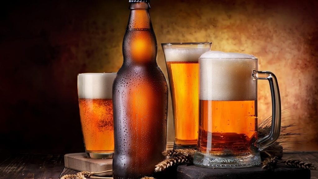 Craft Beer vs Draft Beer: A Comprehensive Comparison of Two Beer Types