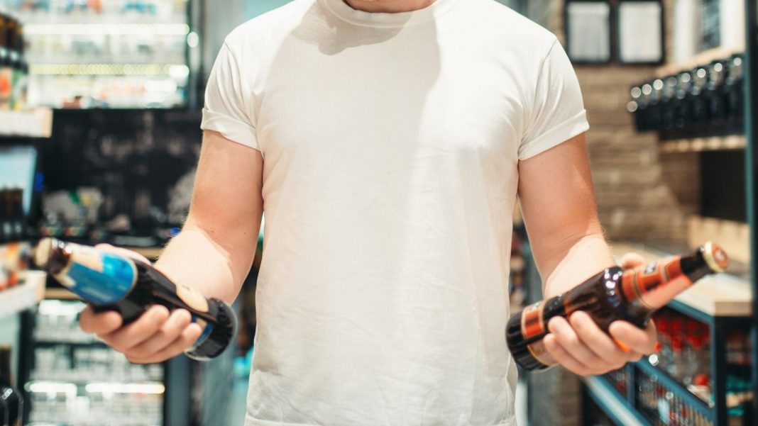 Rolling Rock Review: A Local Beer Turned Into an Easy-to-Drink Lager