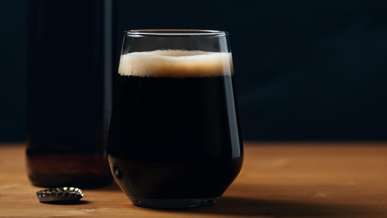 Stout Beer (Ultimate Guide for Beginners) - Draftmag