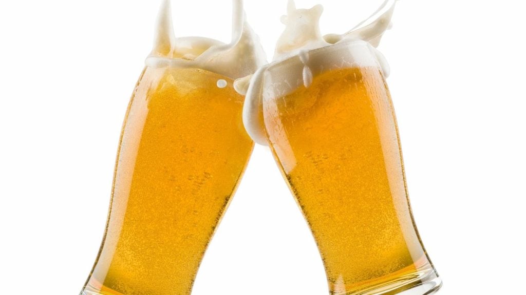 Miller High vs Miller Lite: The Difference Between Similar Beers