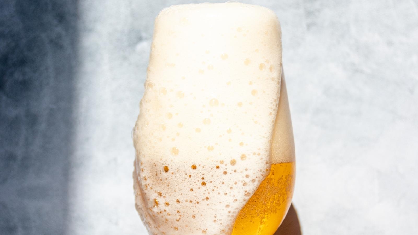 Milkshake IPA Recipe: A Complete Guide for Homebrewers