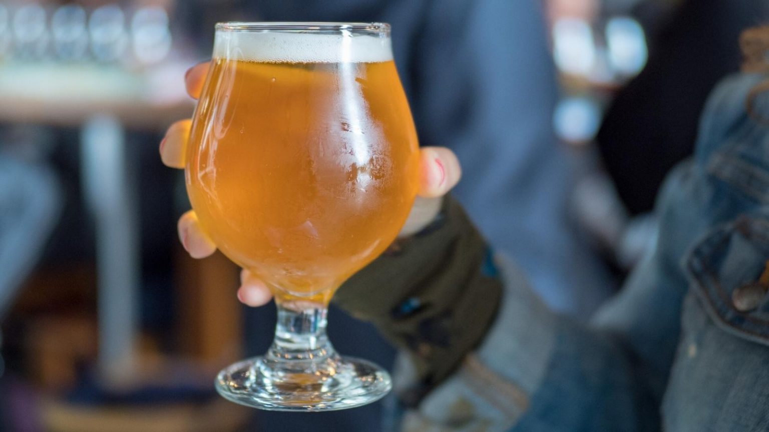 West Coast IPA Recipe: The Hoppiest Brewed Beer in the World