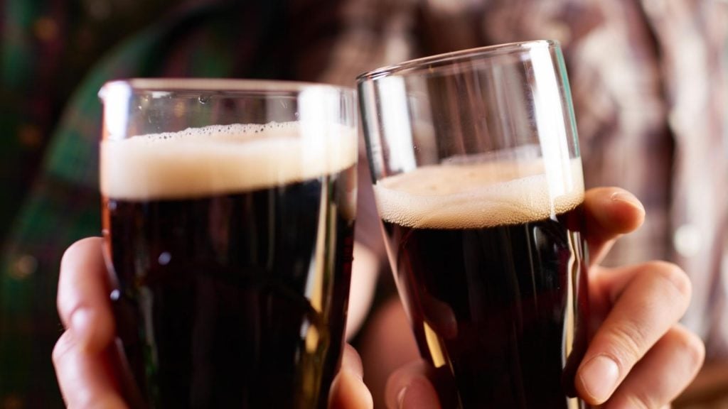 Guinness Extra Stout vs Draught: All You Need To Know About the Brews