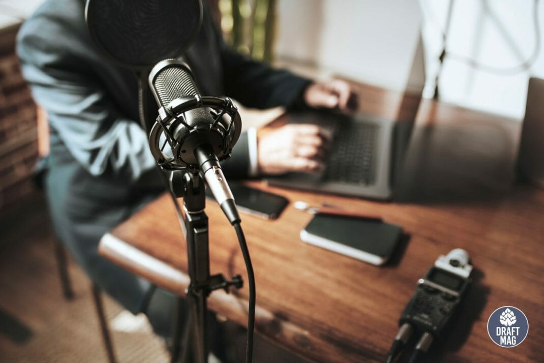 How Many Ounces in a Pitcher? Examining the Beer Pitcher Size Guide