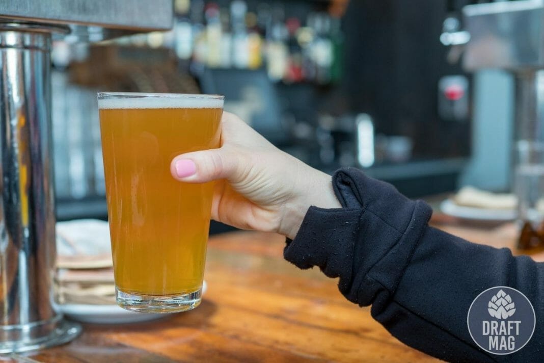 Icehouse Edge: A Detailed Review of This Top Freeze Distilled Lager