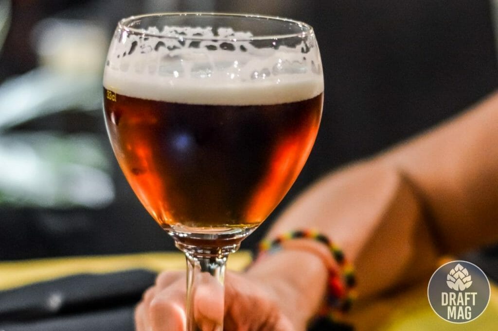 Alaskan Amber: A Complete Review of This German-style Alt-like Beer