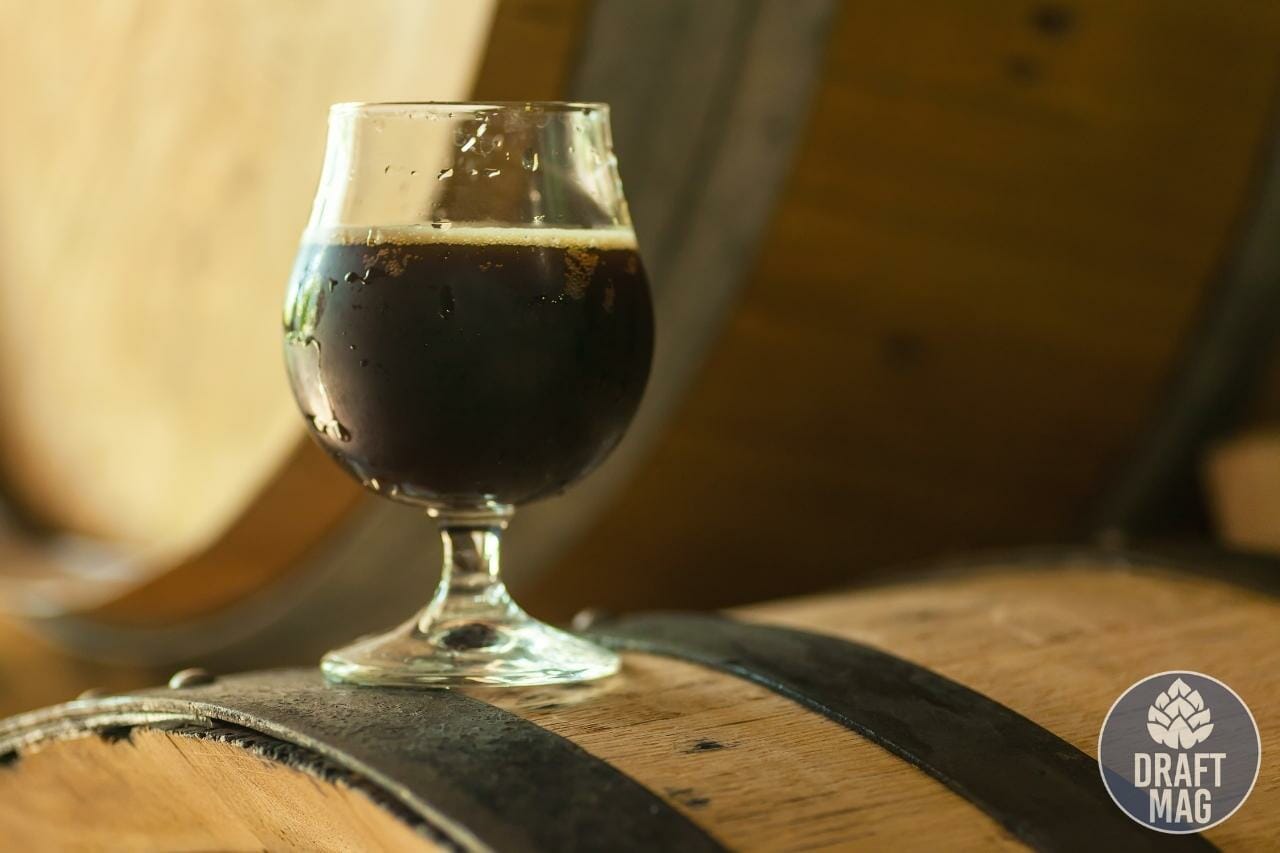 Stout vs Imperial Stout: Two Dark Beers With a Refreshing Taste