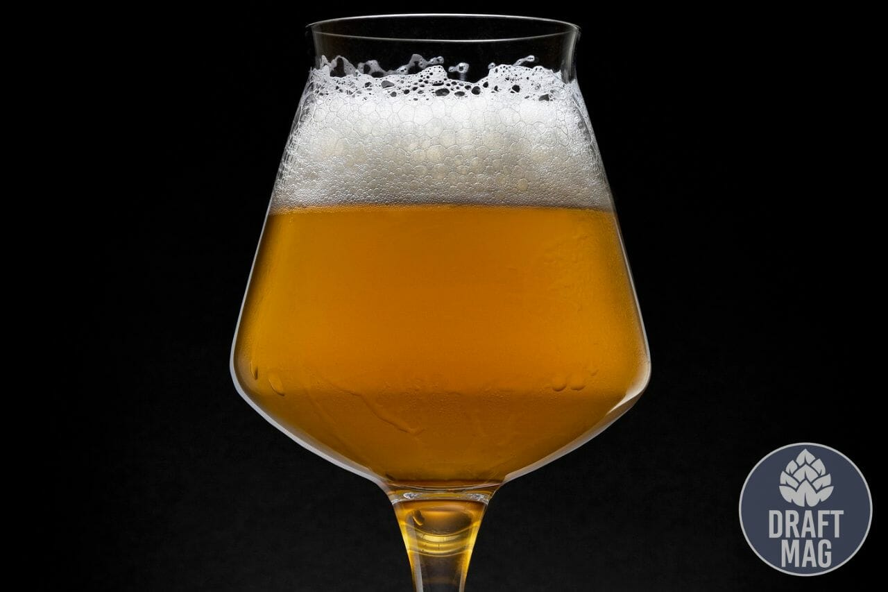 Gold Cliff IPA Review: A Flavorful IPA With Pineapple